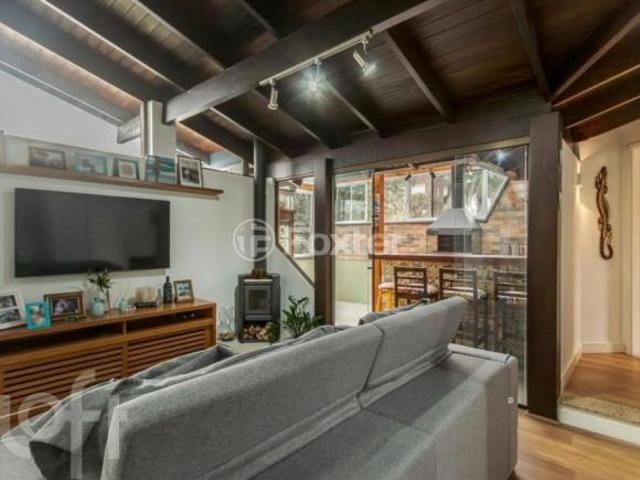 Cobertura, 3 dormitórios, 112 m², em Jardim Botânico