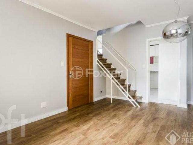 Cobertura, 3 dormitórios, 122 m², em Petrópolis