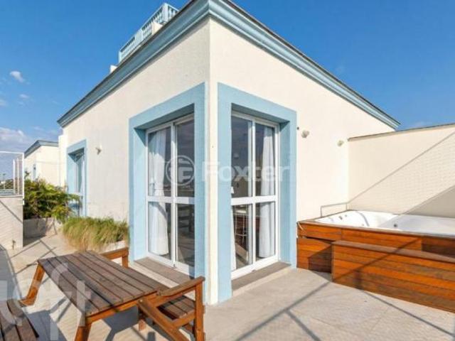 Cobertura, 3 dormitórios, 134.45 m², em Cavalhada