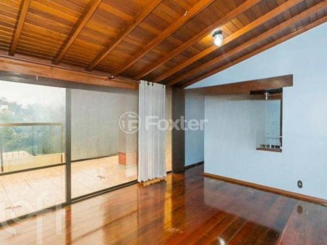 Cobertura, 3 dormitórios, 140 m², em Menino Deus