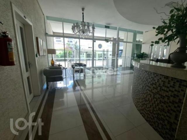 Cobertura, 3 dormitórios, 144 m², em Centro