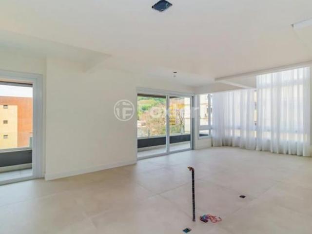 Cobertura, 3 dormitórios, 177.07 m², em Menino Deus