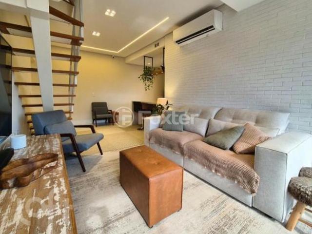 Cobertura, 3 dormitórios, 180 m², em Menino Deus