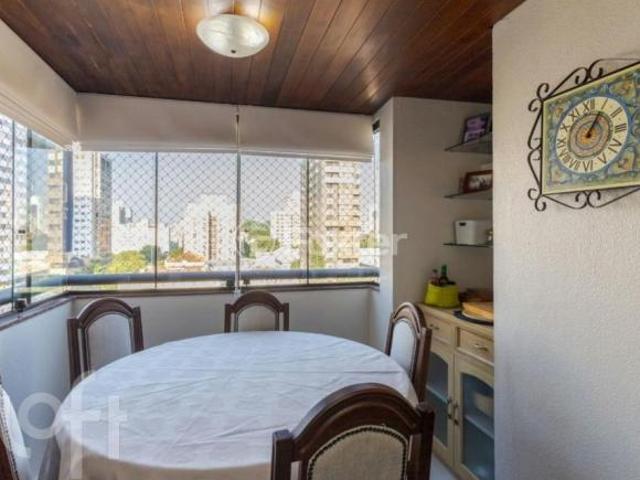 Cobertura, 3 dormitórios, 180 m², em Menino Deus