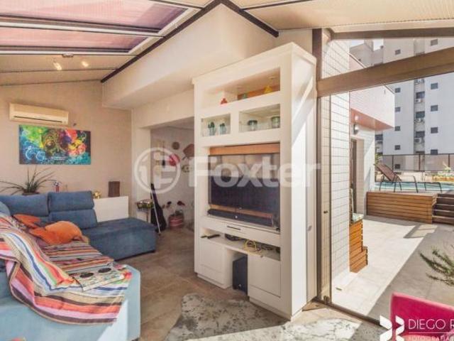 Cobertura, 3 dormitórios, 185 m², em Petrópolis