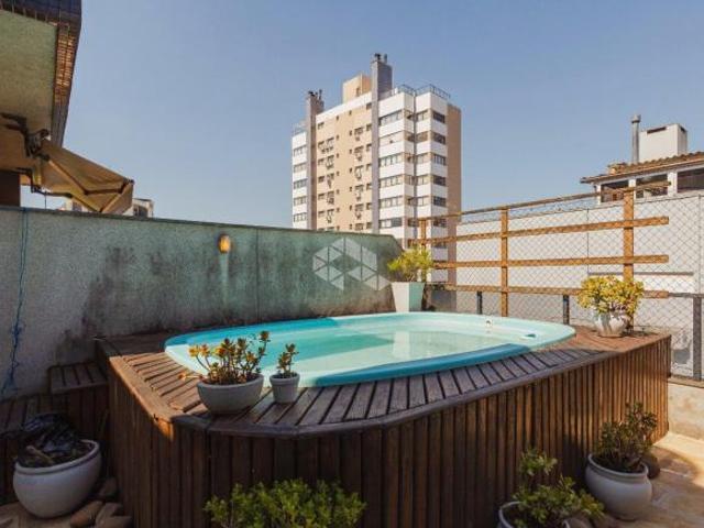 Cobertura 3 dormitórios 1 suíte 155m² 2 vagas no bairro Mont Serrat