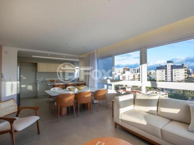 Cobertura, 3 dormitórios, 209 m², em Auxiliadora