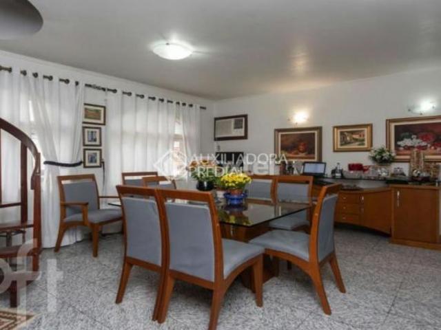 Cobertura, 3 dormitórios, 213 m², em Moinhos de Vento