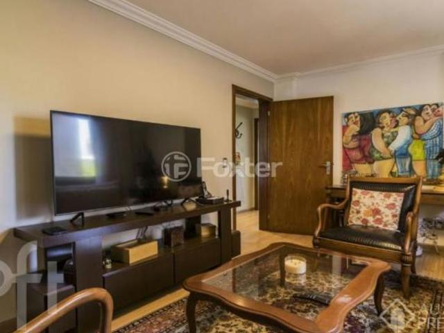 Cobertura, 3 dormitórios, 217 m², em Petrópolis