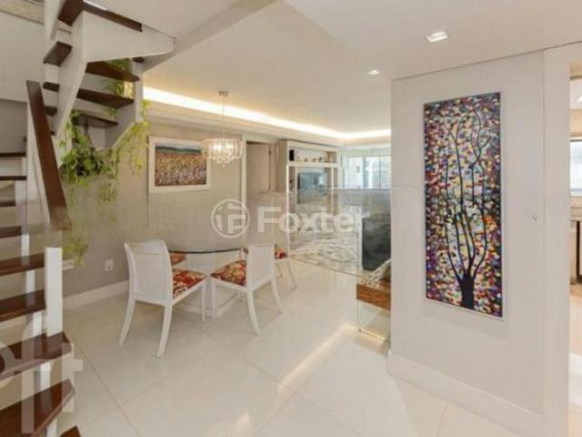Cobertura, 3 dormitórios, 223 m², em Bela Vista