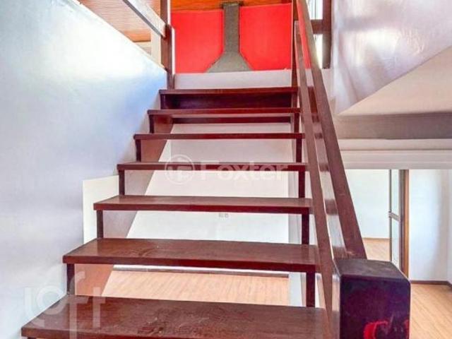 Cobertura, 3 dormitórios, 225.37 m², em Centro