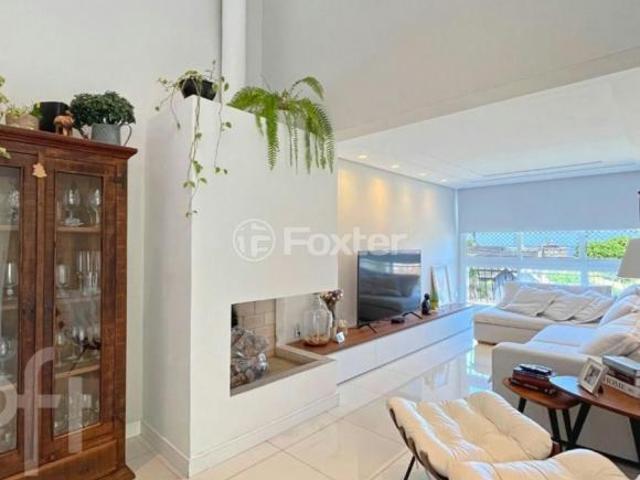 Cobertura, 3 dormitórios, 243.92 m², em Menino Deus