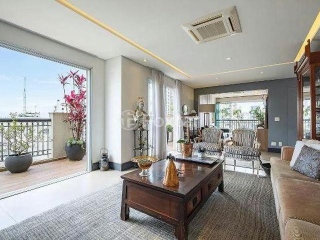 Cobertura, 3 dormitórios, 243 m², em Jardim Paulista