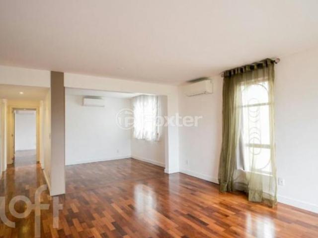 Cobertura, 3 dormitórios, 249 m², em Moinhos de Vento