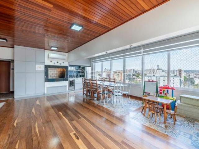Cobertura, 3 dormitórios, 282.36 m², em Bela Vista