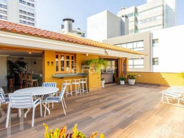 Cobertura, 3 dormitórios, 284 m², em Petrópolis