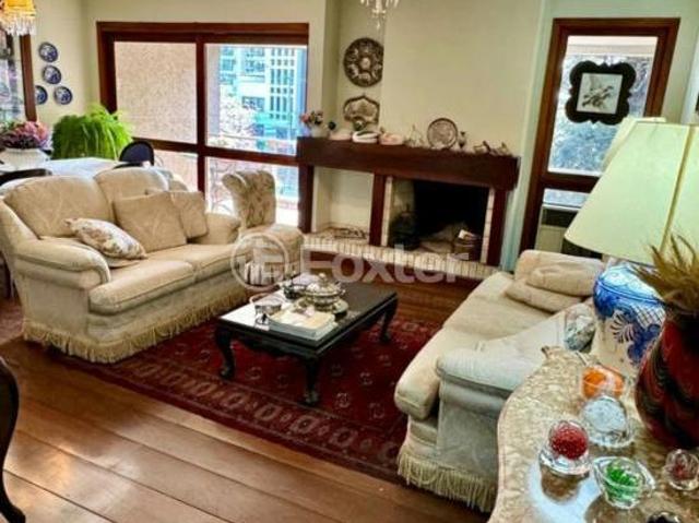 Cobertura, 3 dormitórios, 296.8 m², em Petrópolis
