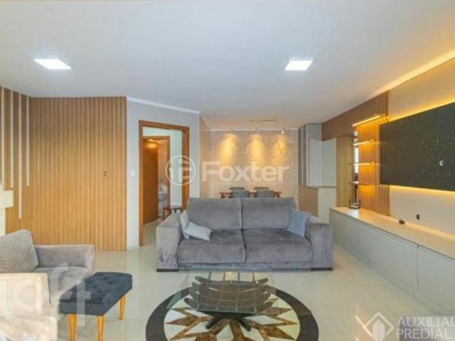 Cobertura, 3 dormitórios, 342.52 m², em Centro