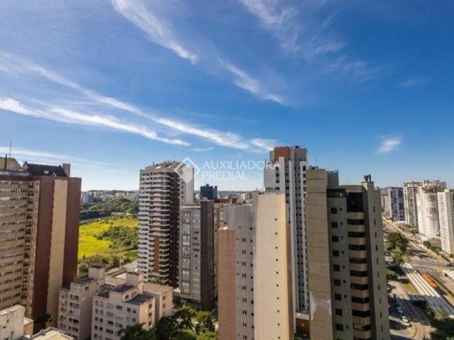 Cobertura 3 dormitórios à venda Cabral Curitiba PR
