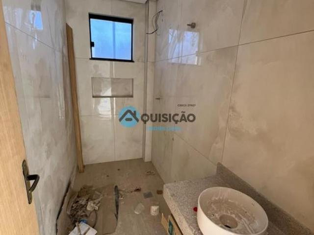 COBERTURA 3 QTOS SENDO UM SUITE BAIRRO ANGOLA BETIM
