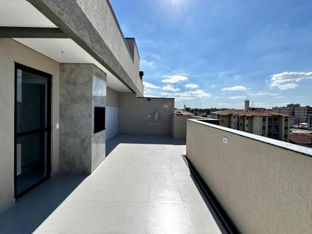 Cobertura 3 quartos sendo 1 suítes, Terraço e 2 vagas de garagem