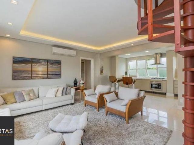 Cobertura 3 quartos, 235² privativos, com piscina, no Moinhos de Vento