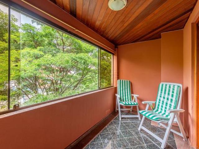Cobertura 3 quartos 2 suites e 2 box Petrópolis!