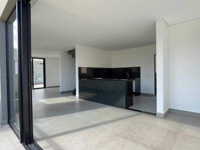 Cobertura, 3 quartos, 3 suites, 5 vagas