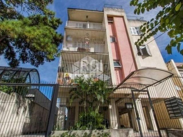 Cobertura 02 dorm. dependência, vaga de garagem no Menino Deus