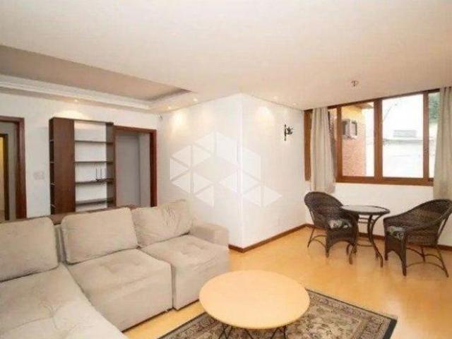 Cobertura 03 dormitórios,100m² área privativa, vaga de garagem, bairro Medianeira em Porto Alegre