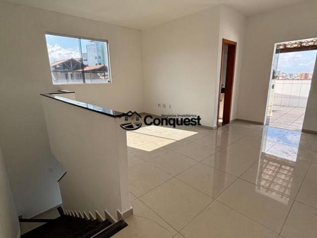 Cobertura 04 Quartos com suíte, 02 vagas de garagem
