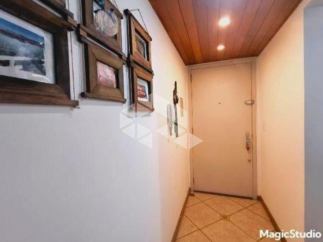 Cobertura 140 m² priv 2 dormitórios, 2 banheiros, 2 vagas cobertas com um depósito, churrasqueira