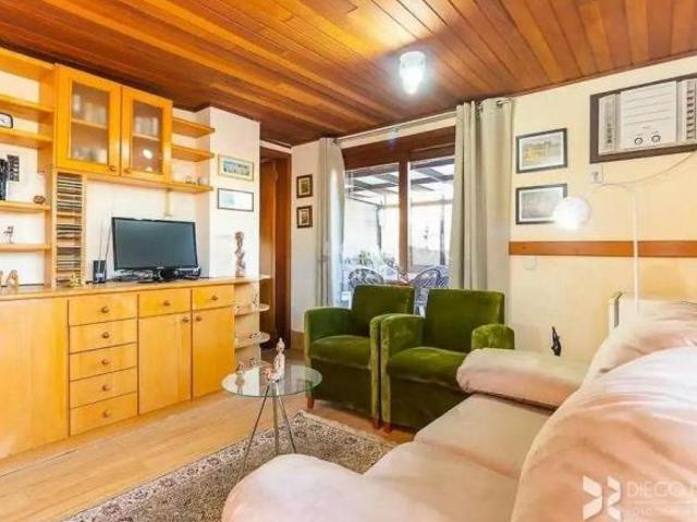 Cobertura 153m² semimobiliada com vista panorâmica no Menino Deus