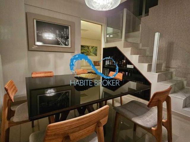 Cobertura 290m² no Buritis – 4 Quartos, 3 Vagas, Reformada e Elevador no Piso