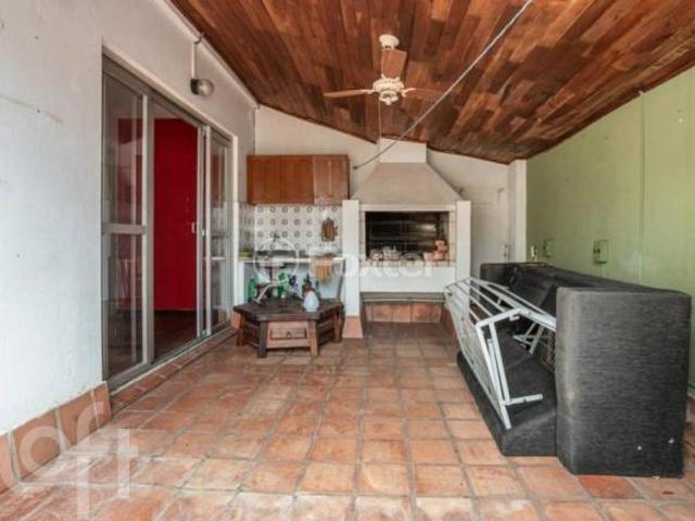 Cobertura, 2 dormitórios, 78 m², em Petrópolis