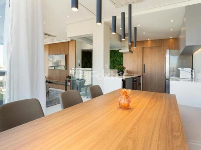 Cobertura, 2 dormitórios, 110 m², em Pinheiros