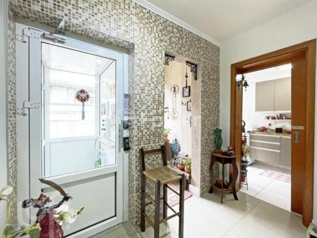 Cobertura, 2 dormitórios, 111.27 m², em Cavalhada
