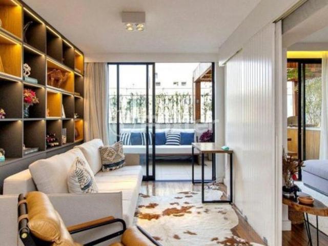 Cobertura, 2 dormitórios, 120 m², em Itaim Bibi