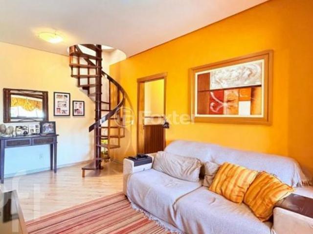 Cobertura, 2 dormitórios, 150.25 m², em Passo da Areia