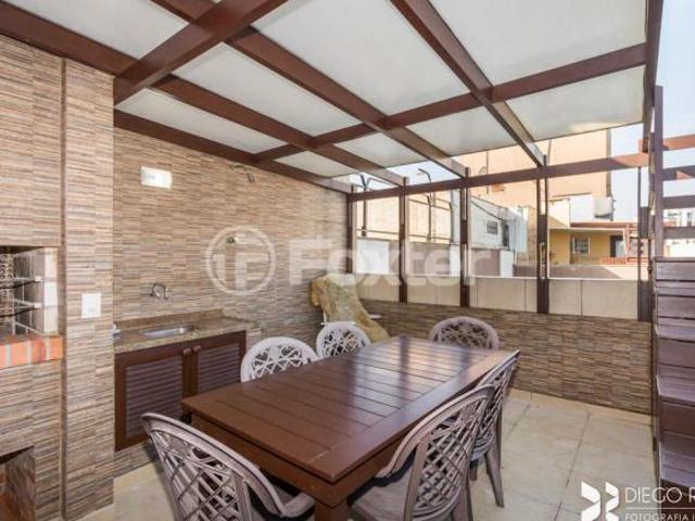 Cobertura, 2 dormitórios, 152.37 m², em Menino Deus