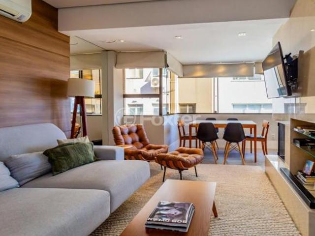 Cobertura, 2 dormitórios, 162.59 m², em Menino Deus