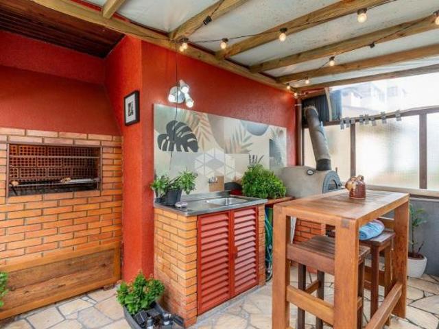 Cobertura 2 dormitórios 1 suíte 191m² 2 vagas no bairro Mont Serrat