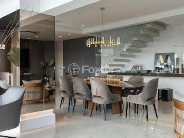 Cobertura, 2 dormitórios, 225 m², em Vila Nova Conceição
