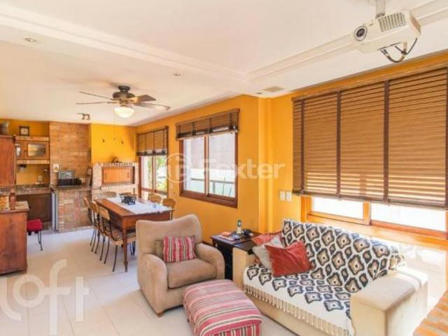 Cobertura, 2 dormitórios, 228.07 m², em São João