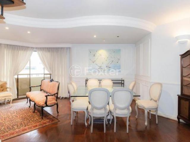 Cobertura, 2 dormitórios, 250 m², em Moema