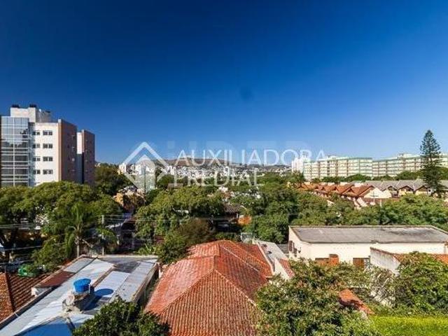 Cobertura 2 dormitórios, à venda no bairro Petrópolis, Porto Alegre