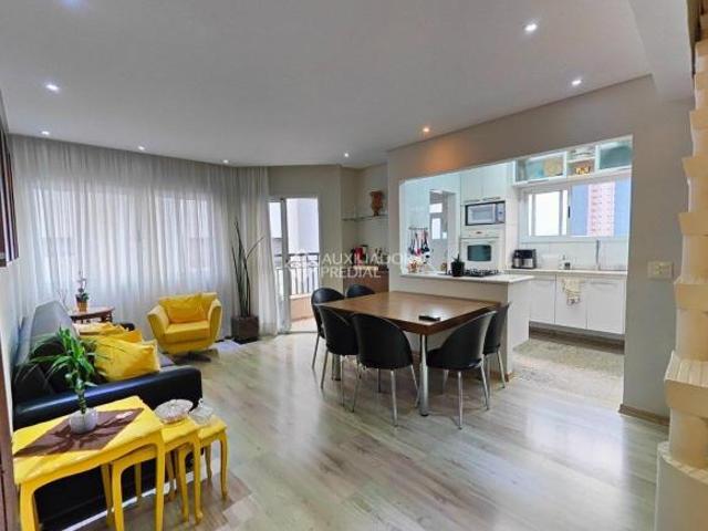 Cobertura 2 dormitórios com suíte e closet Centro SBC