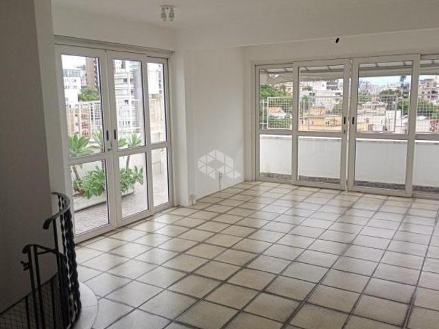 Cobertura 2 dormitórios e 1 vaga à venda no bairro Auxiliadora Porto Alegre/RS