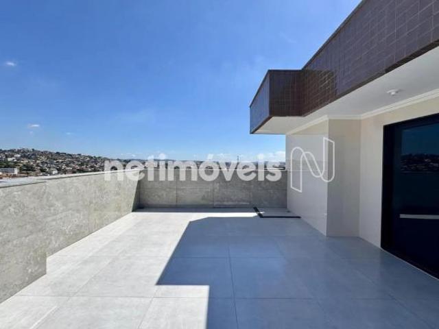 Cobertura 2 quartos com suíte 106m²  à venda no Céu Azul!