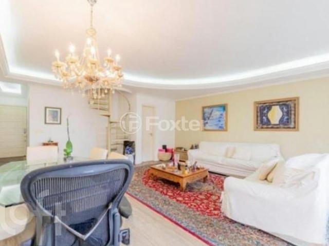 Cobertura, 4 dormitórios, 450 m², em Mont Serrat